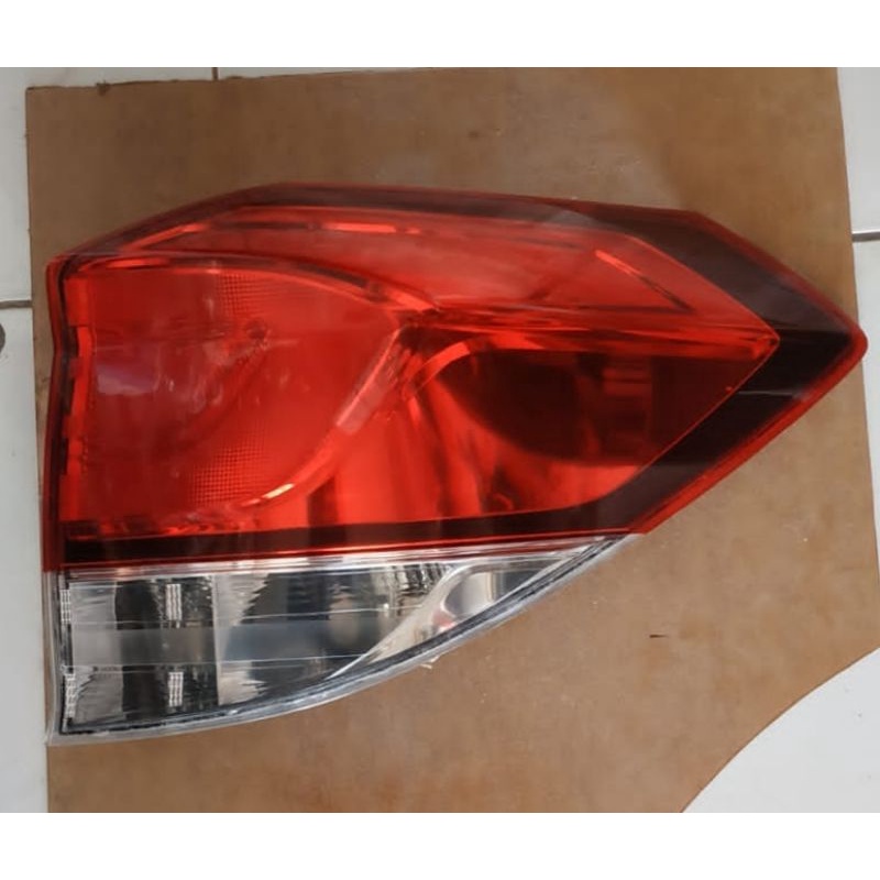 Jual stop lamp/lampu blakang mobilio kanan atau kiri | Shopee Indonesia