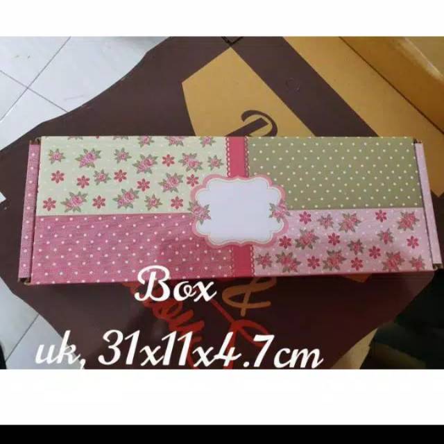 Jual Box brownies ukuran 31*31*4 ( shaby) | Shopee Indonesia