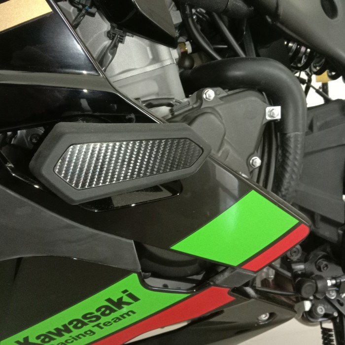 Jual Ninja zx25r Cover frame slider garnis tutup frame guard slider ...