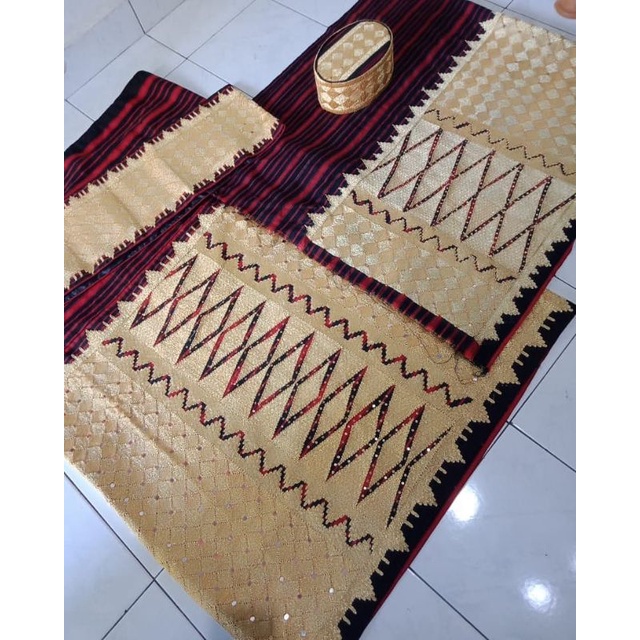 Jual Kain Tapis Set Tumpal MAPA Asli Sulam Tangan | Shopee Indonesia