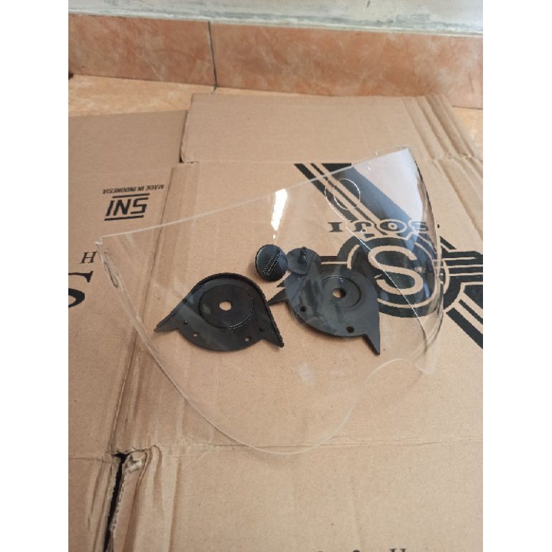 Jual Kaca baut helm Scoopy bening dan hitam | Shopee Indonesia