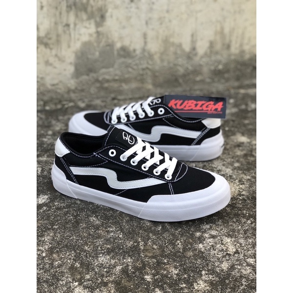 Jual Patrobas New Ivan Low Black White 100% Original BNIB | Shopee ...