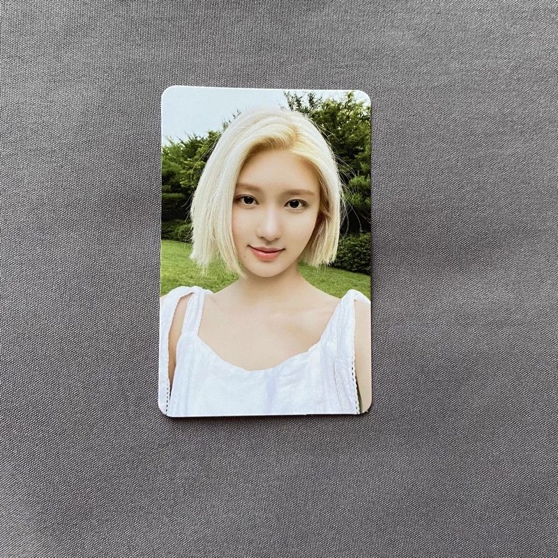 Jual ive after like album photocard yujin gaeul ive after like album | Shopee Indonesia