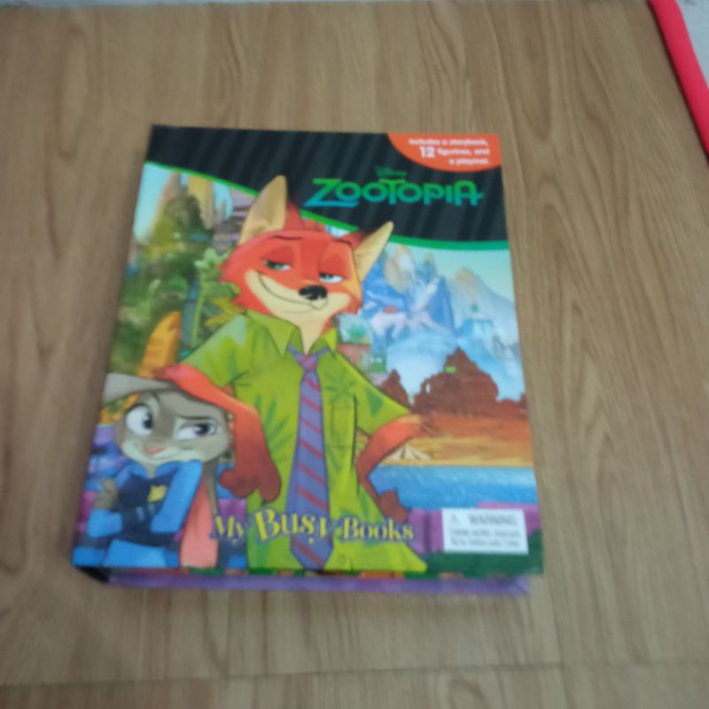Jual busy book zootopia buku anak bekas second preloved hard book ...