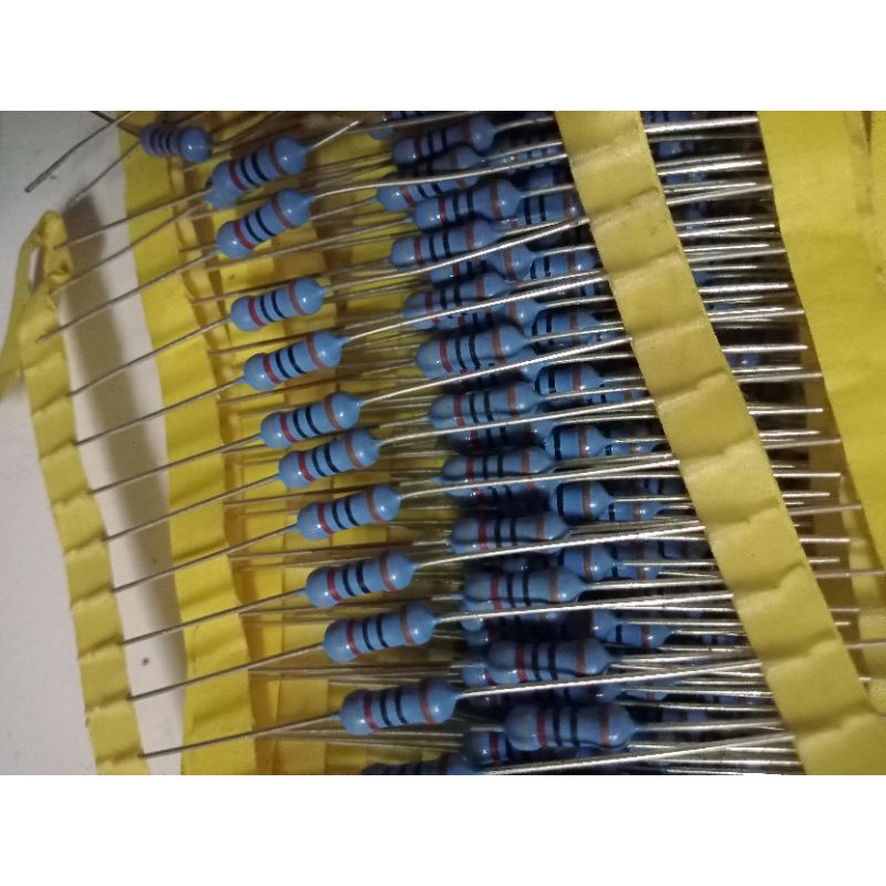 Jual resistor 820 ohm 1/2wat taiwan | Shopee Indonesia