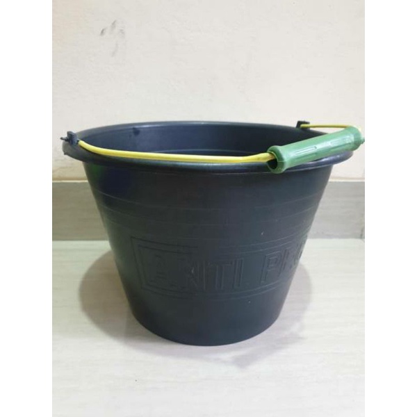 Jual EMBER HITAM UKURAN 22/WADAH AIR UKURAN 22 | Shopee Indonesia