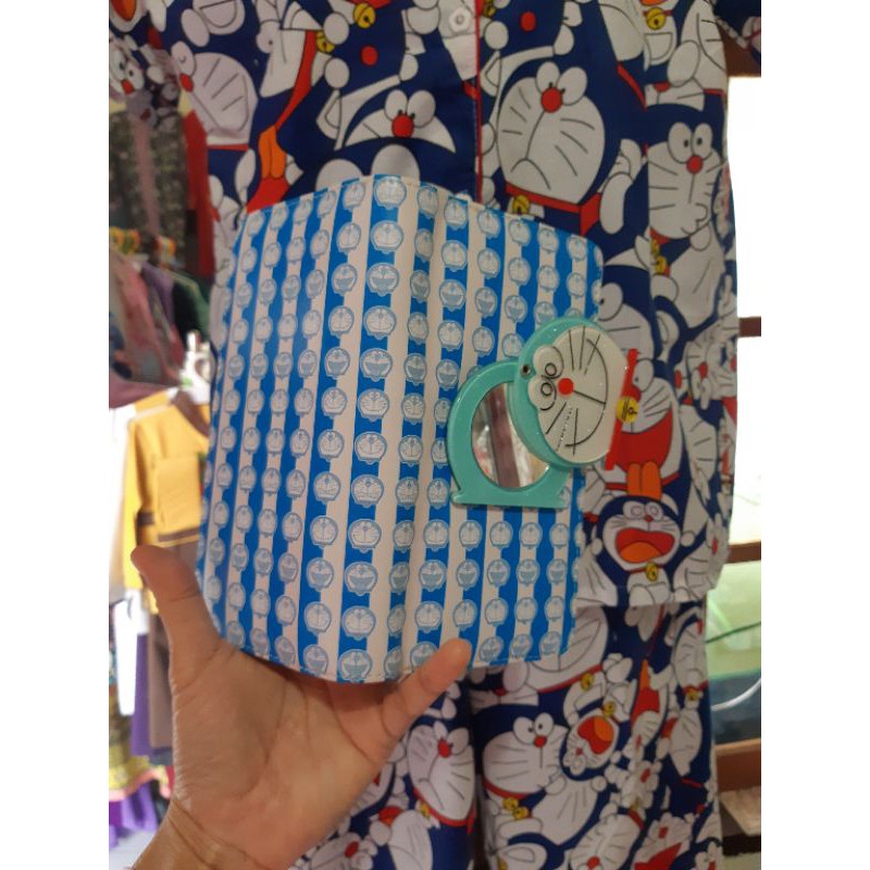 Jual Dompet anti nglupas motif Doraemon ada kaca | Shopee Indonesia