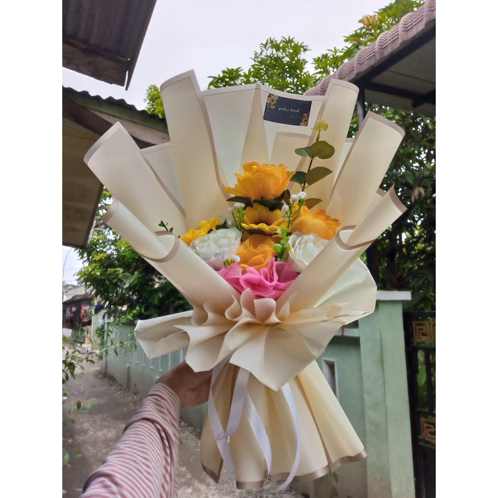 Jual Buket Rose With Sun Flower, Buket Wisuda | Buket Ulang Tahun ...