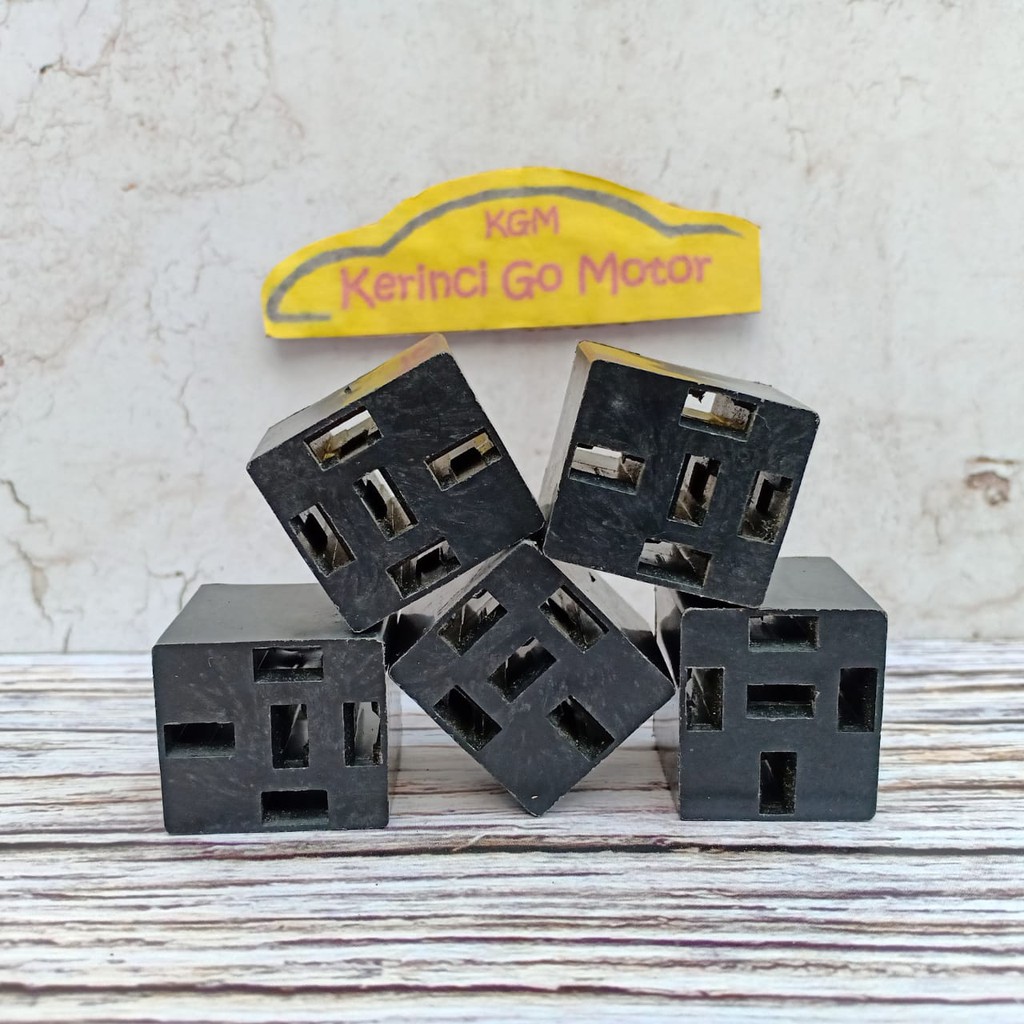 Jual Soket Relay 4 Kaki dan 5 Kaki Kosongan Kuning dan Hitam - Rumah ...