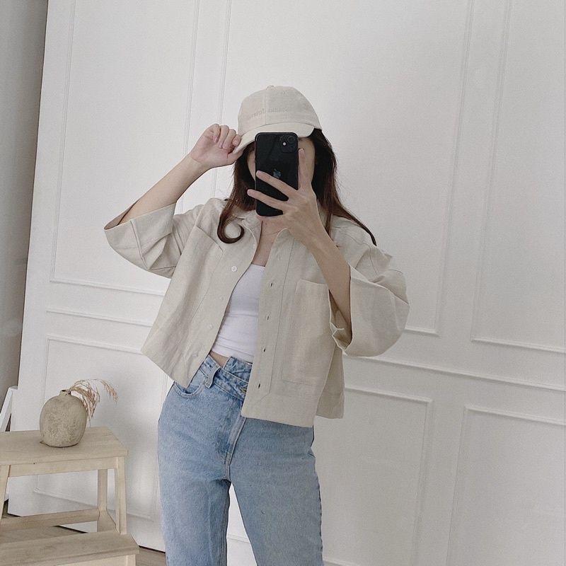 Jual KEMEJA OUTER CROP LINEN / KEMEJA CROP 2 POCKET LINEN | Shopee ...