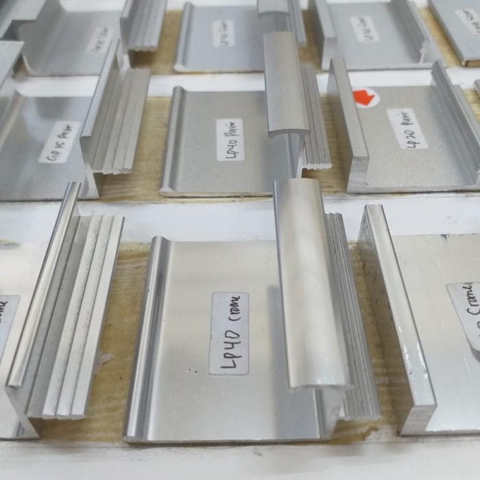 Jual LIST FRAME EDGING LP40 ALUMUNIUM PANEL PINTU / LEMARI / LACI ...