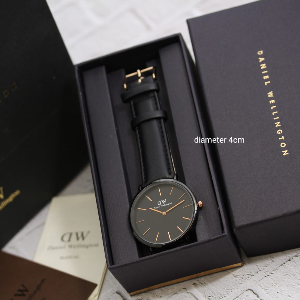 Jual Jam Tangan Pria Dw Tali Kulit Plat Hitam Body Hitam | Shopee Indonesia