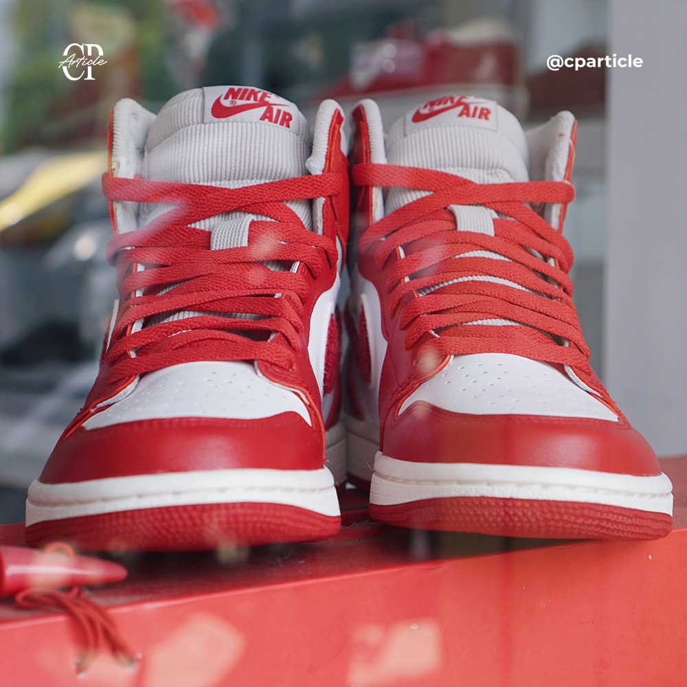 Jual AIR JORDAN 1 RETRO HI OG LT IRON ORE/VARSITY RED-SAIL | Shopee ...