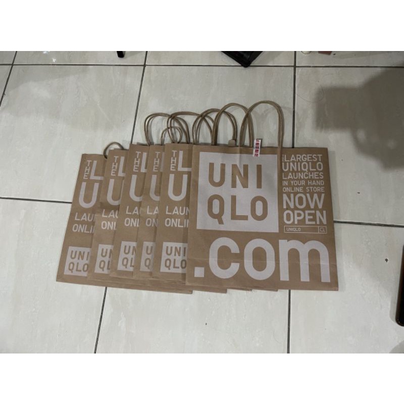 Jual Paper Bag Uniqlo | Shopee Indonesia