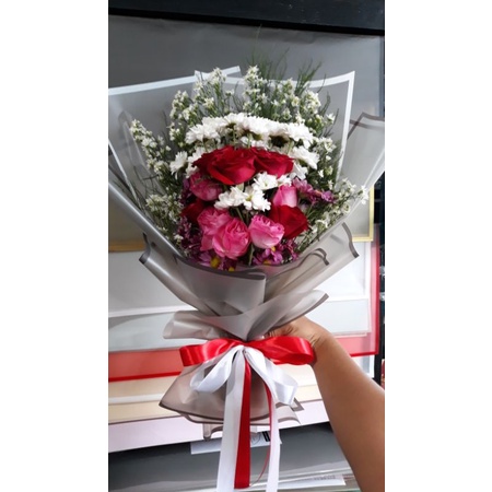 Jual BOUKET BUNGA SEGAR KERTAS PREMIUM SEMARANG | Shopee Indonesia