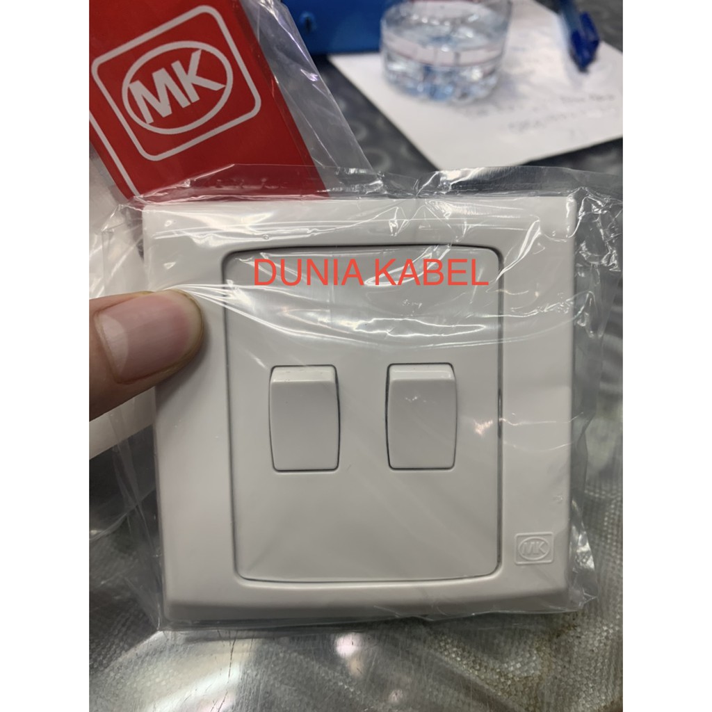 Jual Saklar Sakelar Seri Slimline MK 2 G 2 gang S8872 W1 WHI | Shopee ...