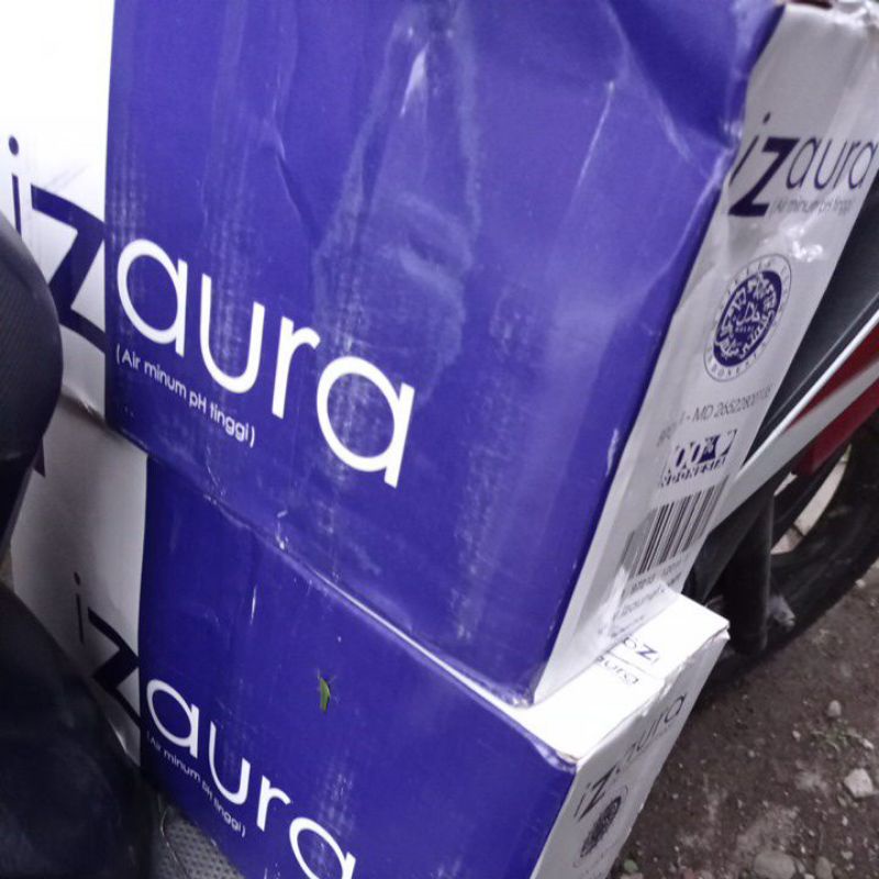 Jual AIR MINUM IZAURA | Shopee Indonesia