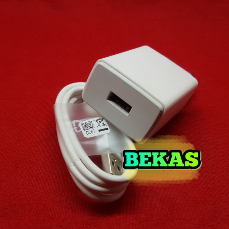 Jual Charger Oppo Bekas 1A 5W Bawaan Hp USB Micro A35 A37 A37F A71 Oppo ...