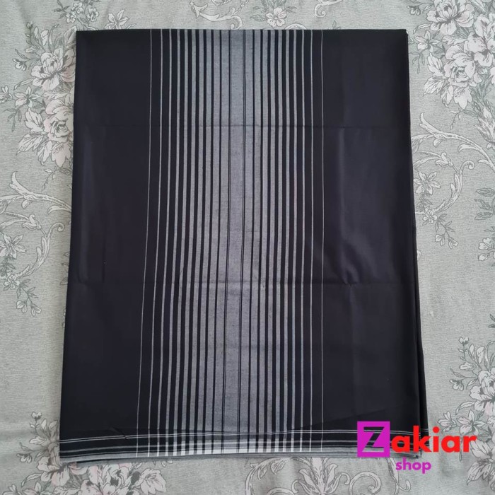Jual Sarung Atlas Polos Sarung Atlas Hitam Sarung Atlas Hitam Polos ...