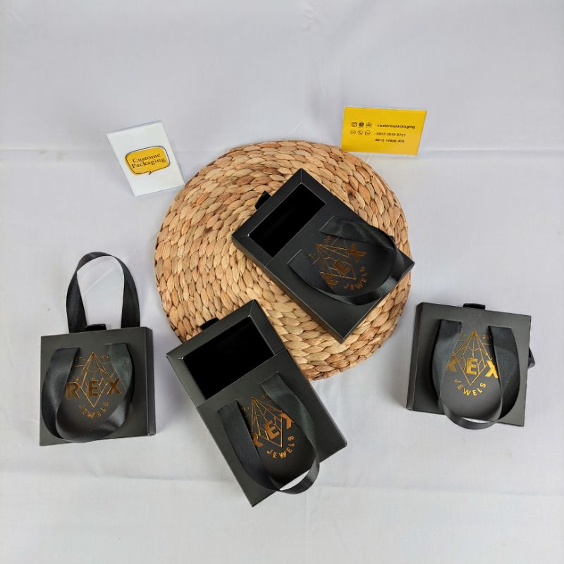 Jual CUSTOM KEMASAN / PACKAGING PREMIUM UNTUK BAJU, KERUDUNG, KAIN ...