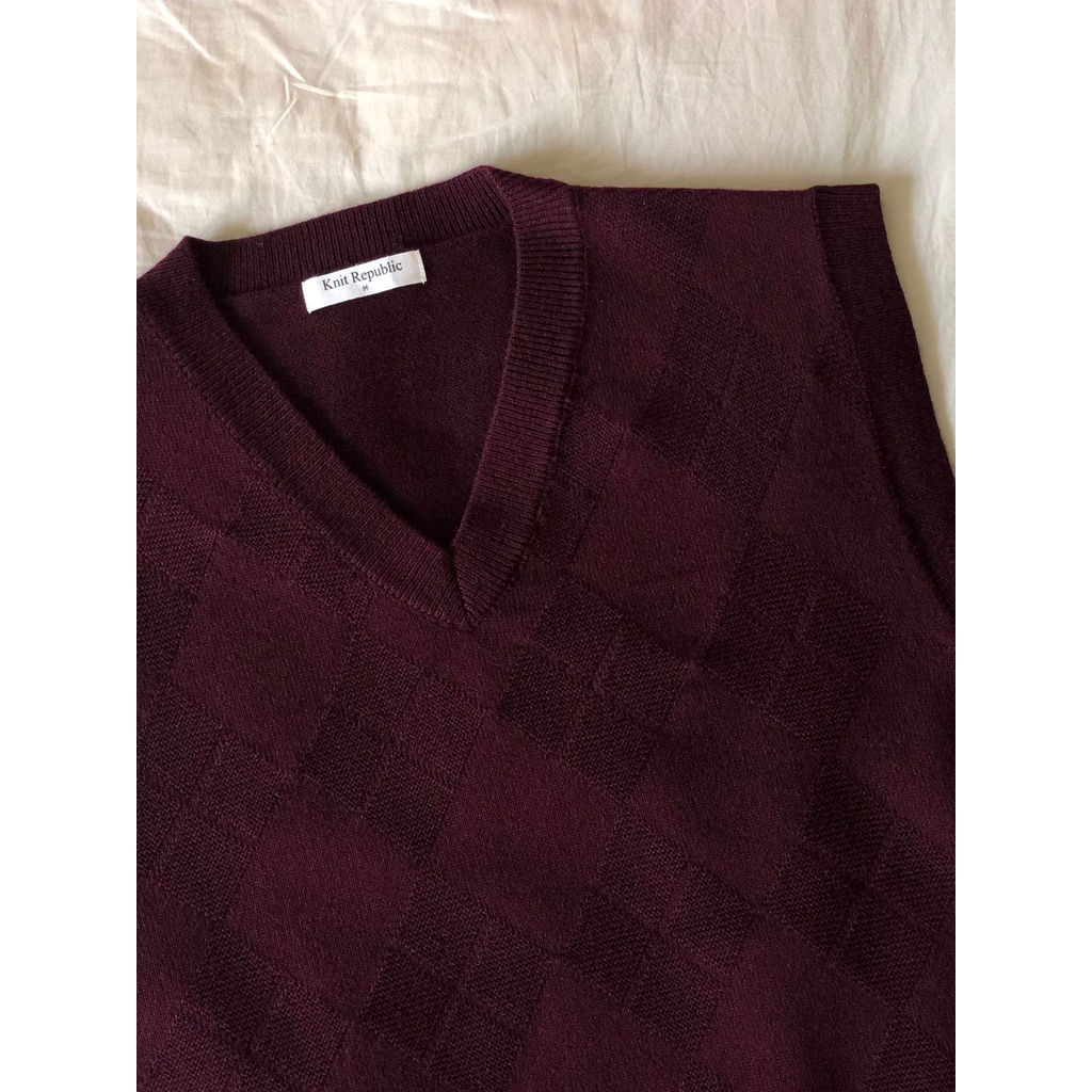 Jual Knit Republic Kai Men Knit Vest - Rompi rajut pria - Knit vest ...