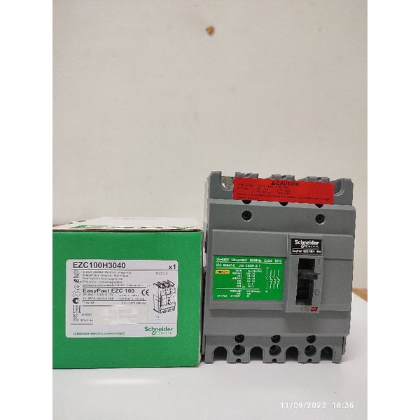 Jual MCCB Breaker Schneider Elektrik EZC100H 4P 40A 4pole 40 A EZC100H4040 | Shopee Indonesia