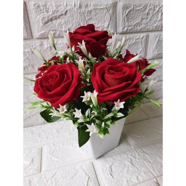 Jual RANGKAIAN BUNGA MAWAR VAS KOTAK MELAMIN | Shopee Indonesia