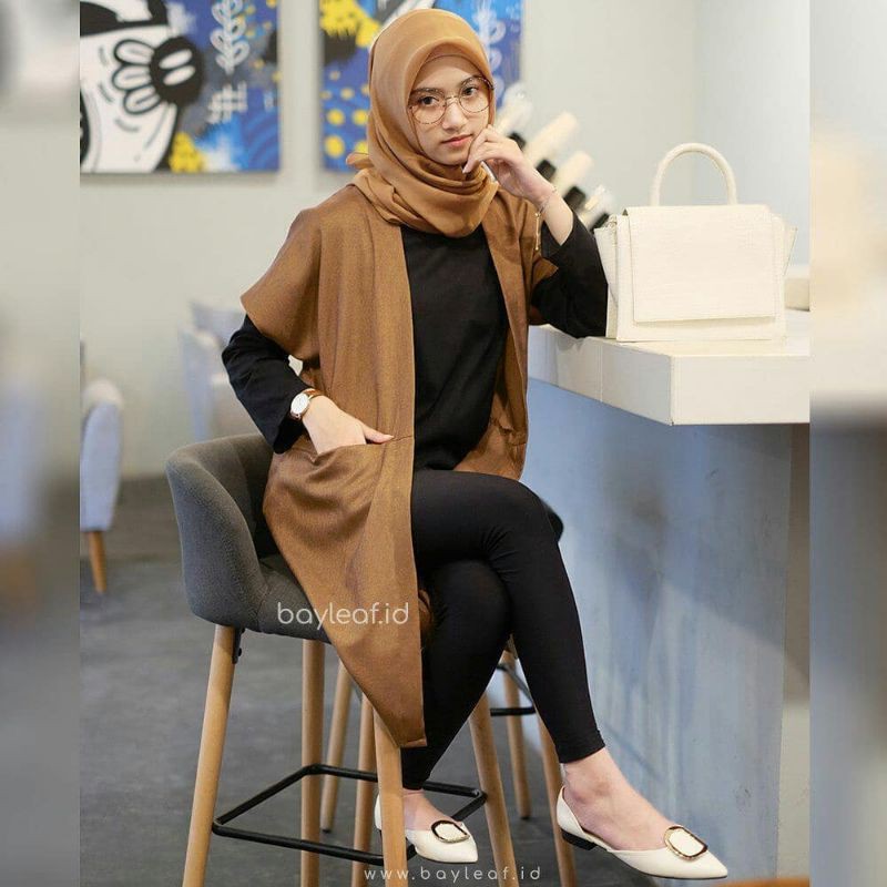 Jual Bayleaf.id Chloe Outer Polos Premium | Shopee Indonesia