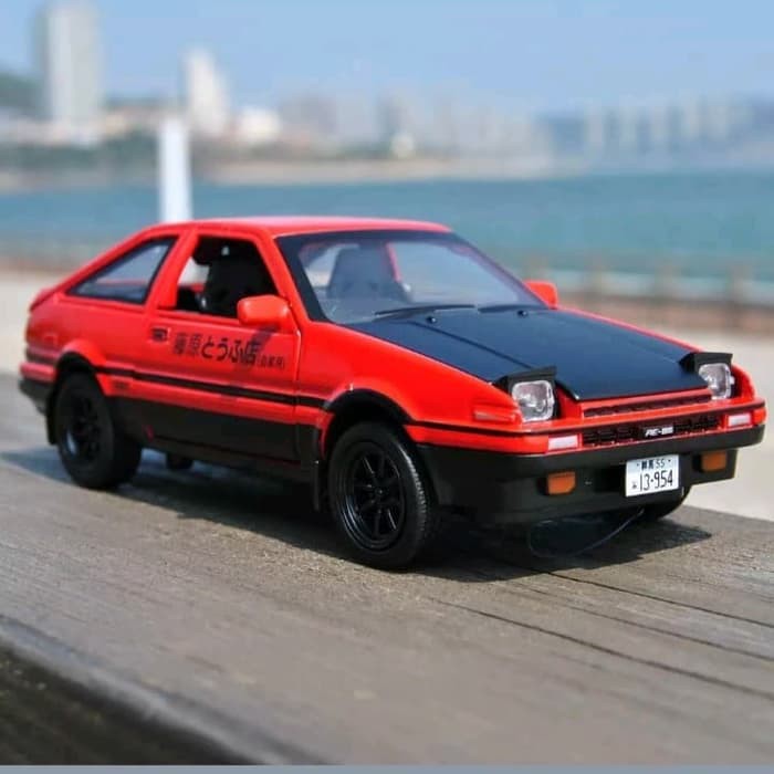Jual Toyota miniauto trueno ae86 kap hitam/merah dan kap hitam/putih ...