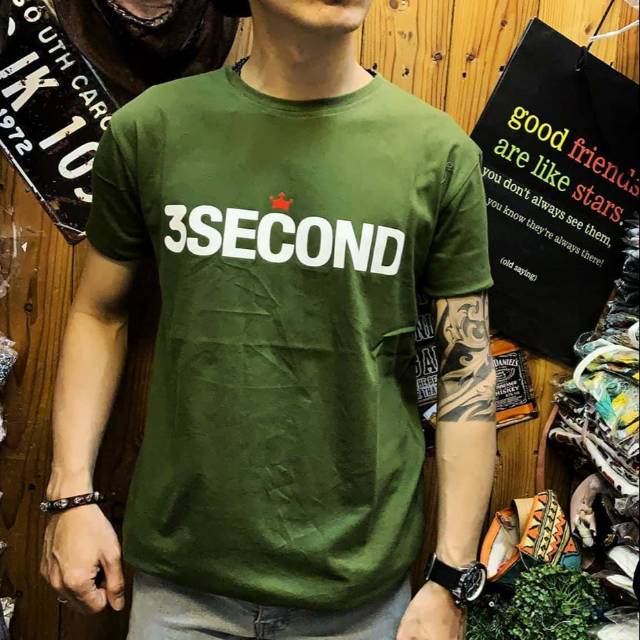 Jual Kaos 3 Second Green | Shopee Indonesia