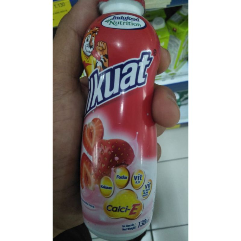 Jual Susu UHT MILKUAT rasa strawberry Botol 130 ml | Shopee Indonesia
