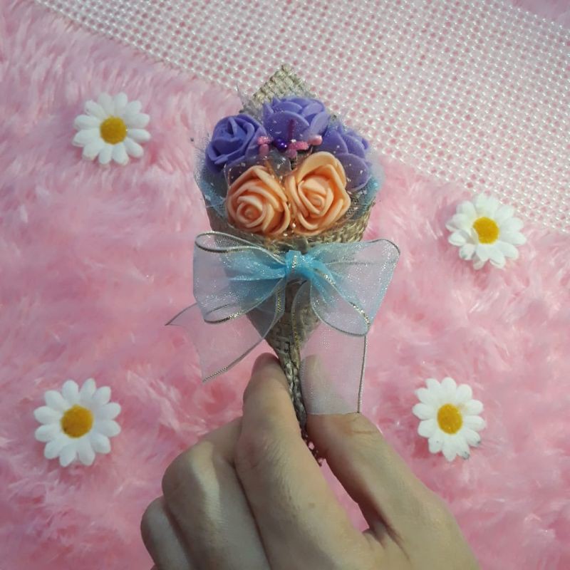 Jual SOUVENIR PERNIKAHAN Bucket Bunga (Tempelan Kulkas Magnet) | Shopee ...