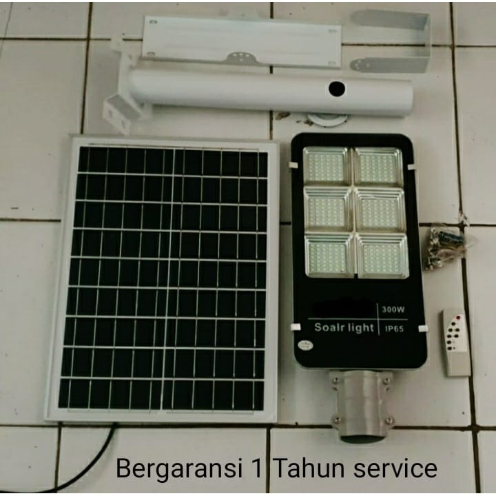 Jual Lampu Jalan Solar Cell 300W 300w / PJU solar 300 watt 300W / lampu ...