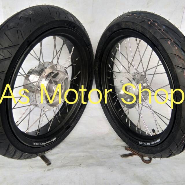 Jual Velg komplit cb150r cbr150r new megapro new cb150r tromol plus ban ...