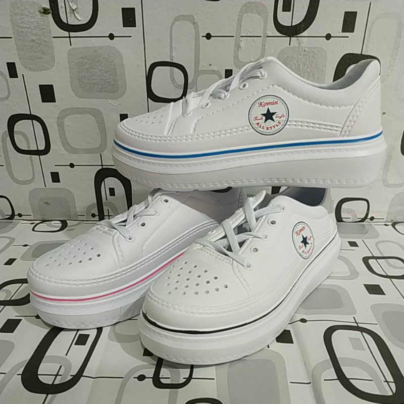 Jual Sepatu KARET tinggi Sepatu jalan cewek sepatu style korea Sepatu ...