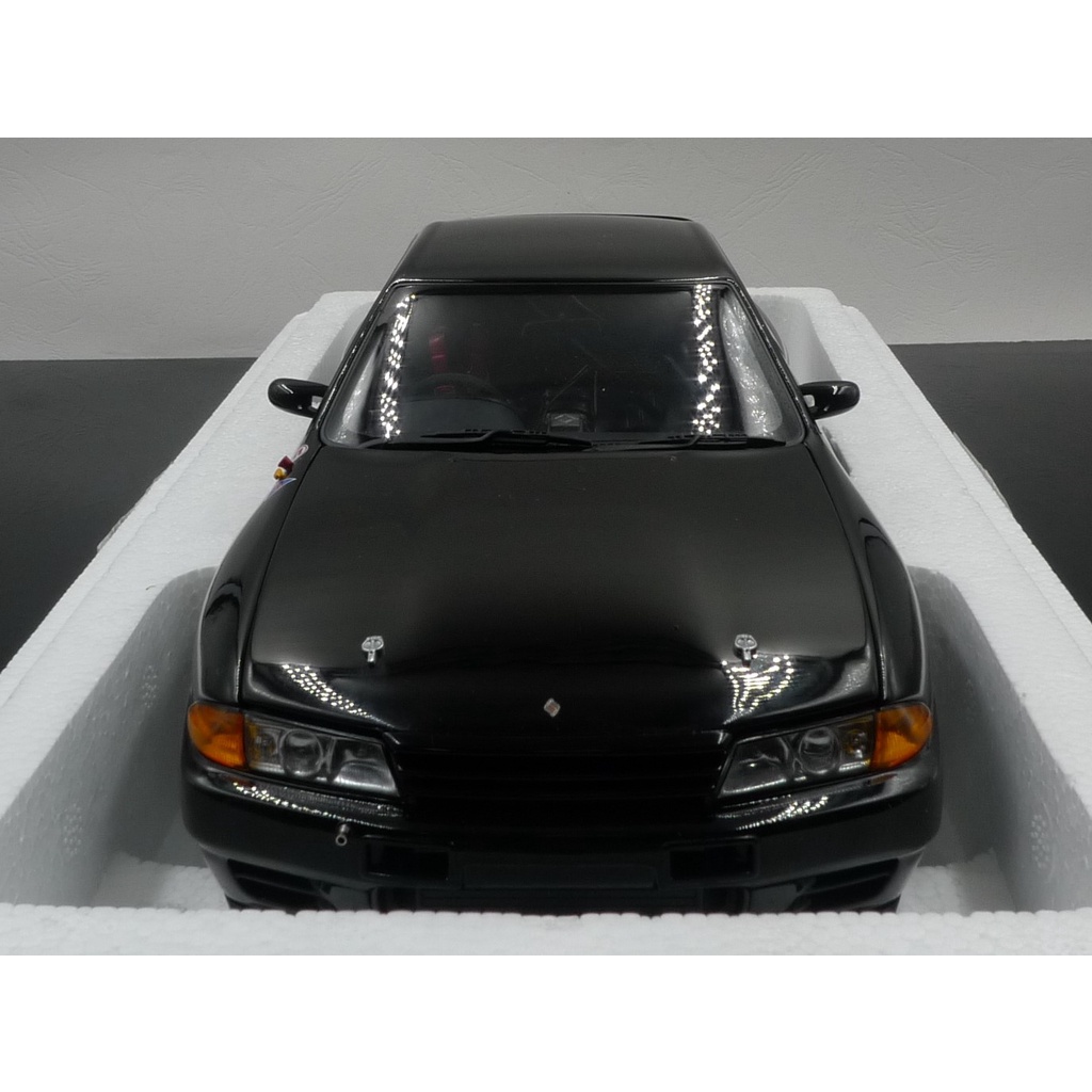 Jual 1:18 NISSAN GTR R32 DIECAST Black (MATT BLACK WHEEL) AUTOART ...