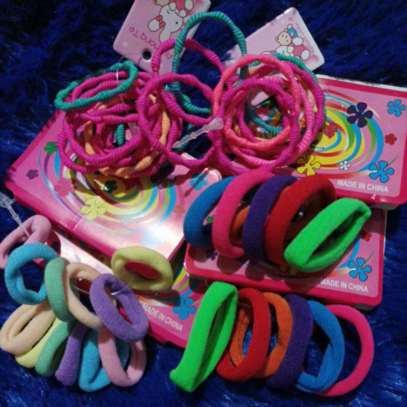 Jual Ikat Rambut bulat (kuncir donat) kecil kecil | Shopee Indonesia