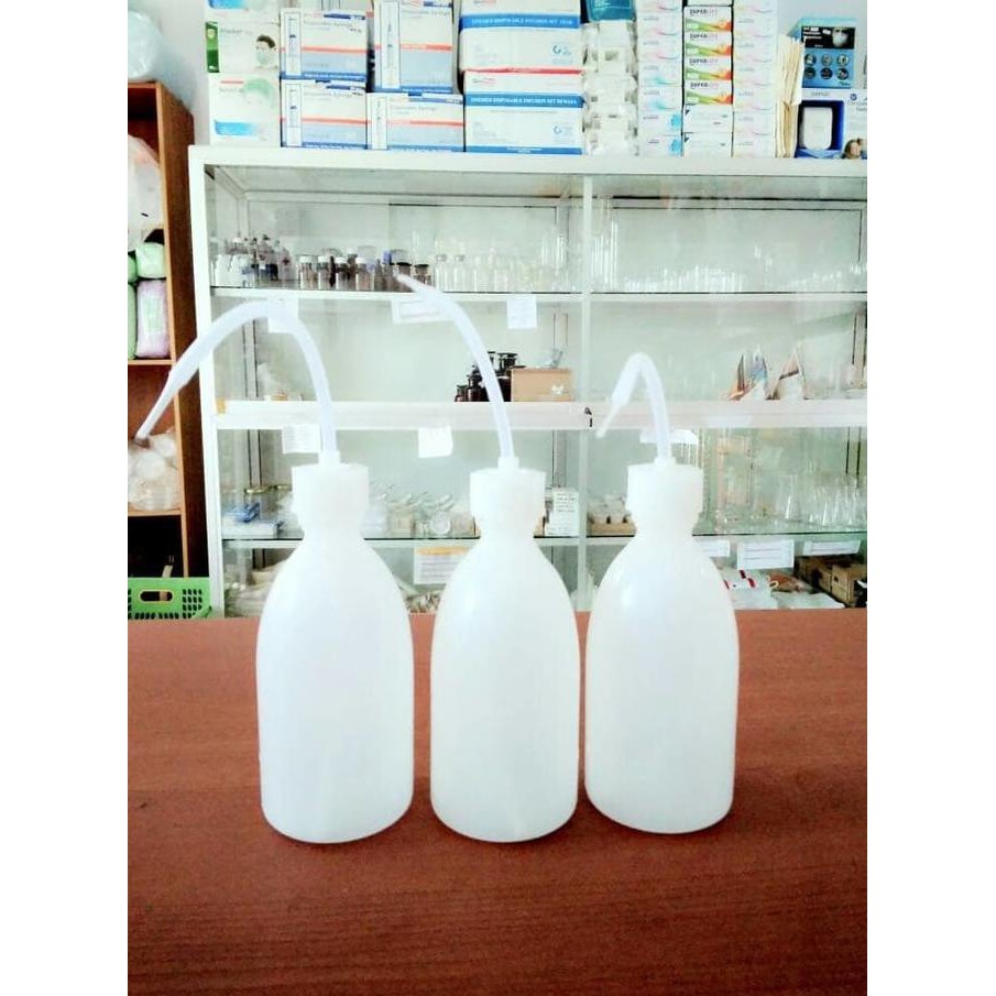 Jual ALAT PRAKTIKUM LABORATORIUM BOTOL CUCI AQUADEST PLASTIK 500ML ...