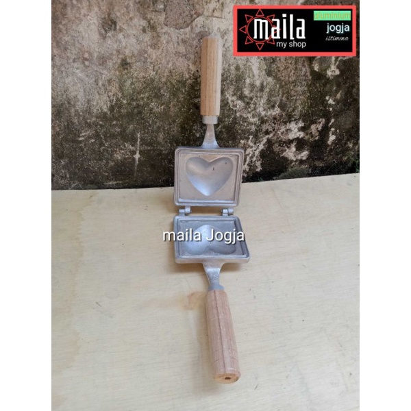 Jual Cetakan kue sandwich isi hati motif love press panggangan roti ...