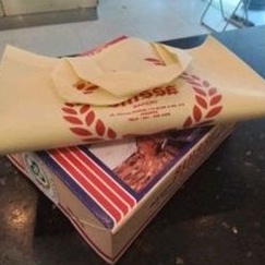 Jual Roti SUISSE hayam wuruk/kotak roti dan goodie bag(minimal pesan 10 ...