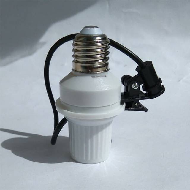 Jual Fitting Sensor Lampu Otomatis E27 Cahaya Siang Dan Malam Hari ...
