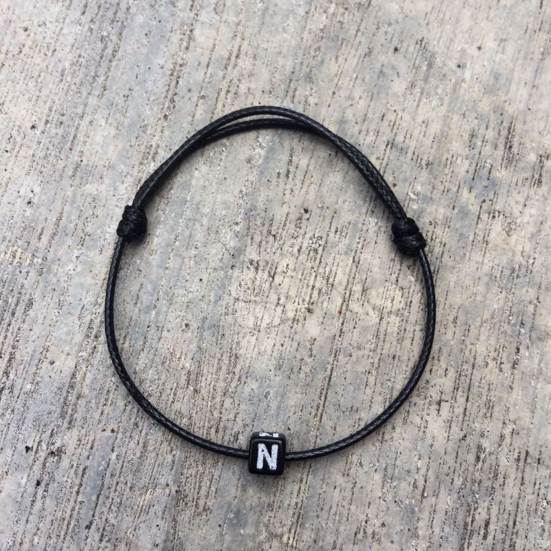 Jual GELANG INISIAL CUSTOM / GELANG COUPLE INISIAL | Shopee Indonesia