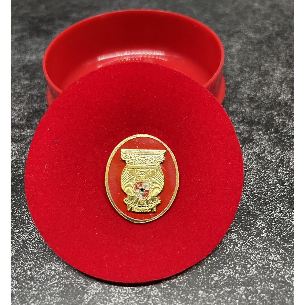 Jual Pin Istana Kepresidenan Oval | Pin Istana Presiden 2 cm | Shopee ...