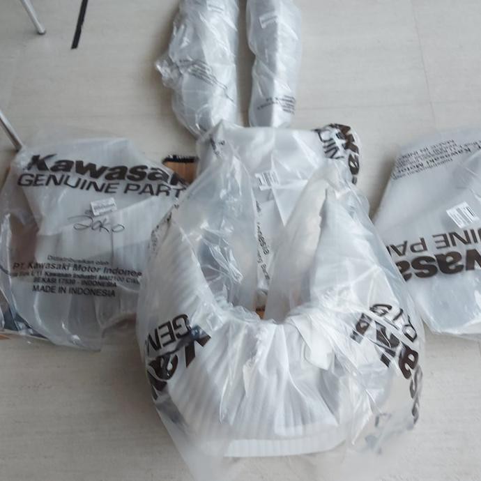 Jual Body set Tangki dan sticker kawasaki ninja rr old zx 150 Silver ...