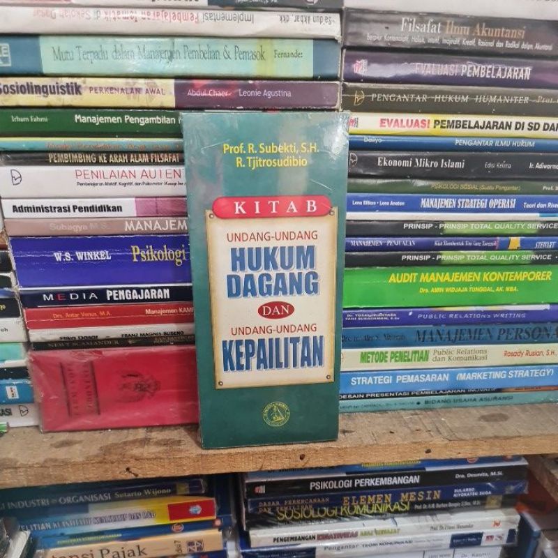 Jual Kitab undang undang hukum dagang dan undang undang kepailitan by Prof R Subekti | Shopee ...