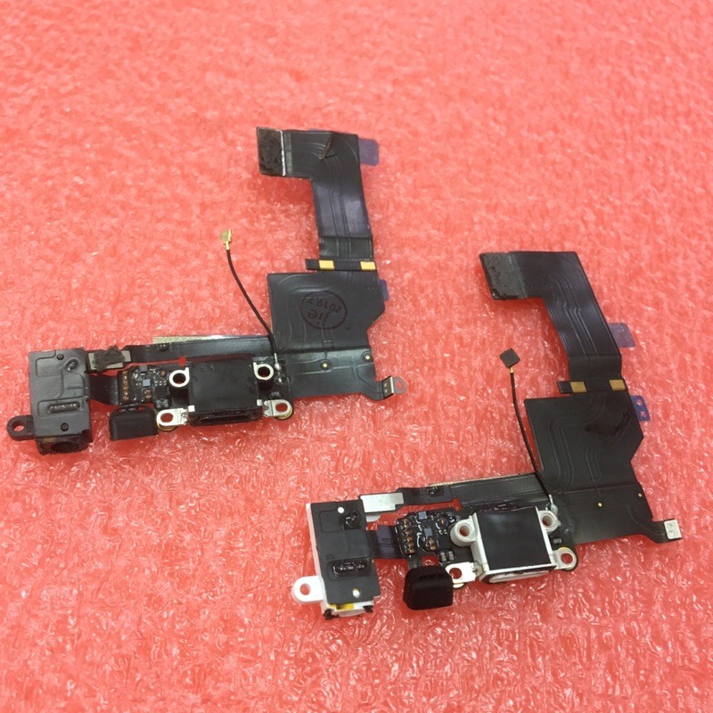Jual FLEXIBLE CONNECTOR CHARGER IPH 5S / FLEKSIBEL KONEKTOR CAS IP 5S ...