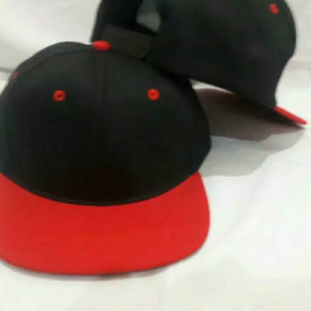Jual Topi snapback polos datar hitam merah | Shopee Indonesia
