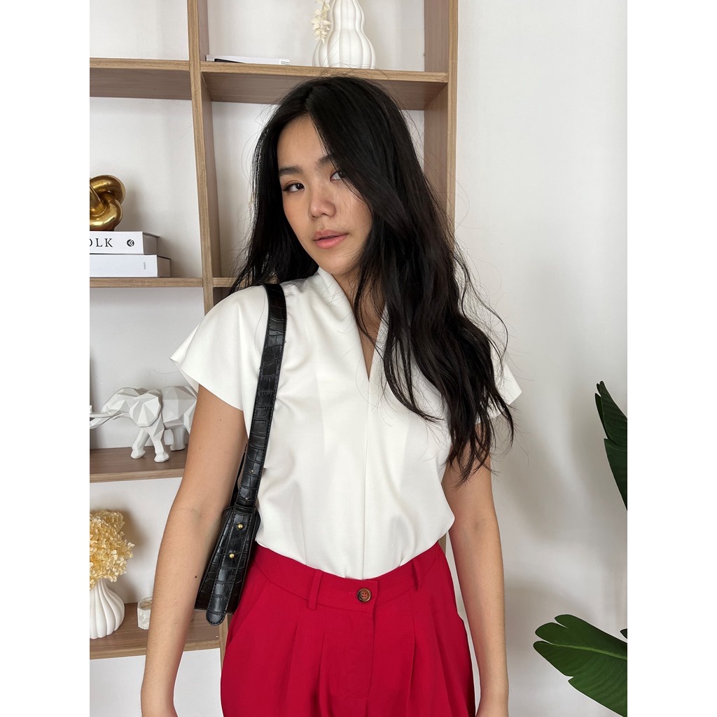 Jual NYLA - Amber Top | Shopee Indonesia