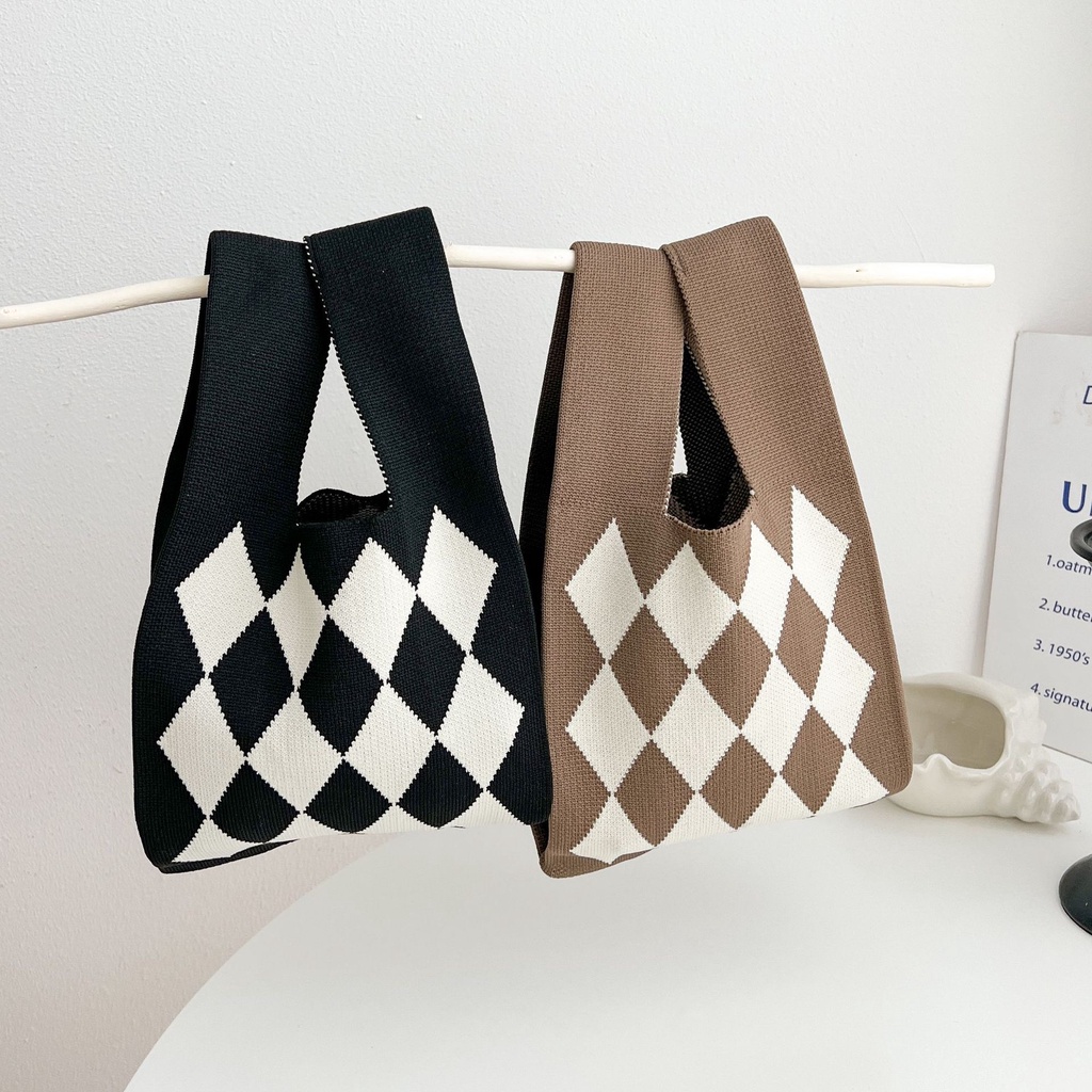 Jual Town Shell - South Knitted Hand Bag / Tas Rajut Korea Kotak Kotak / Knit Tote Bag / Totebag ...