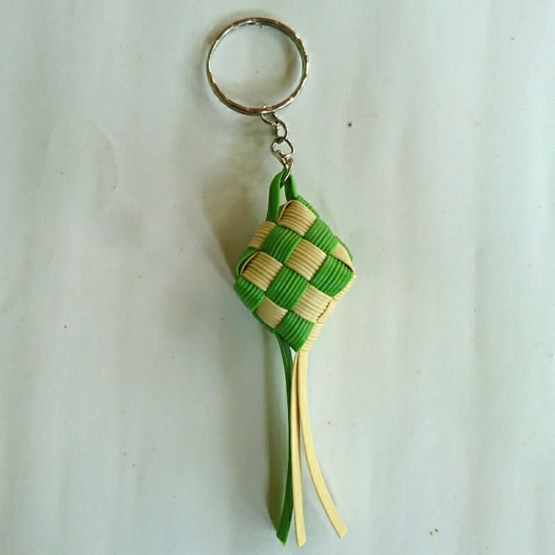Jual Gantungan kunci ketupat warna Cream | Shopee Indonesia